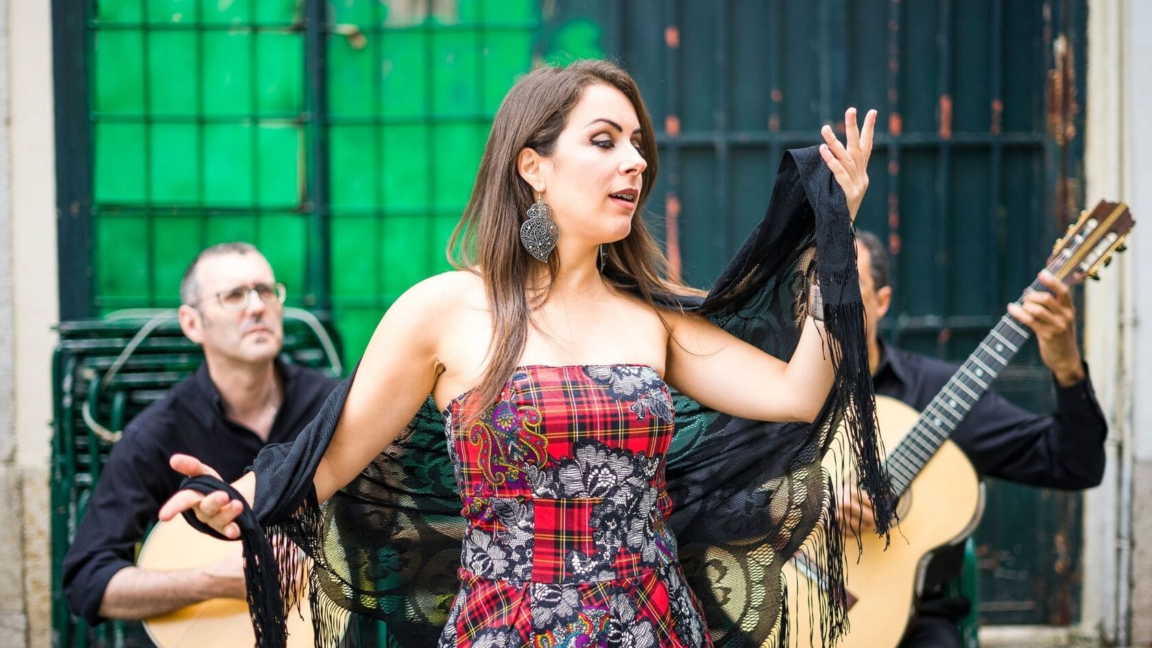 Fado a Lisbona: Dove Ascoltare il Vero Fado Non Turistico